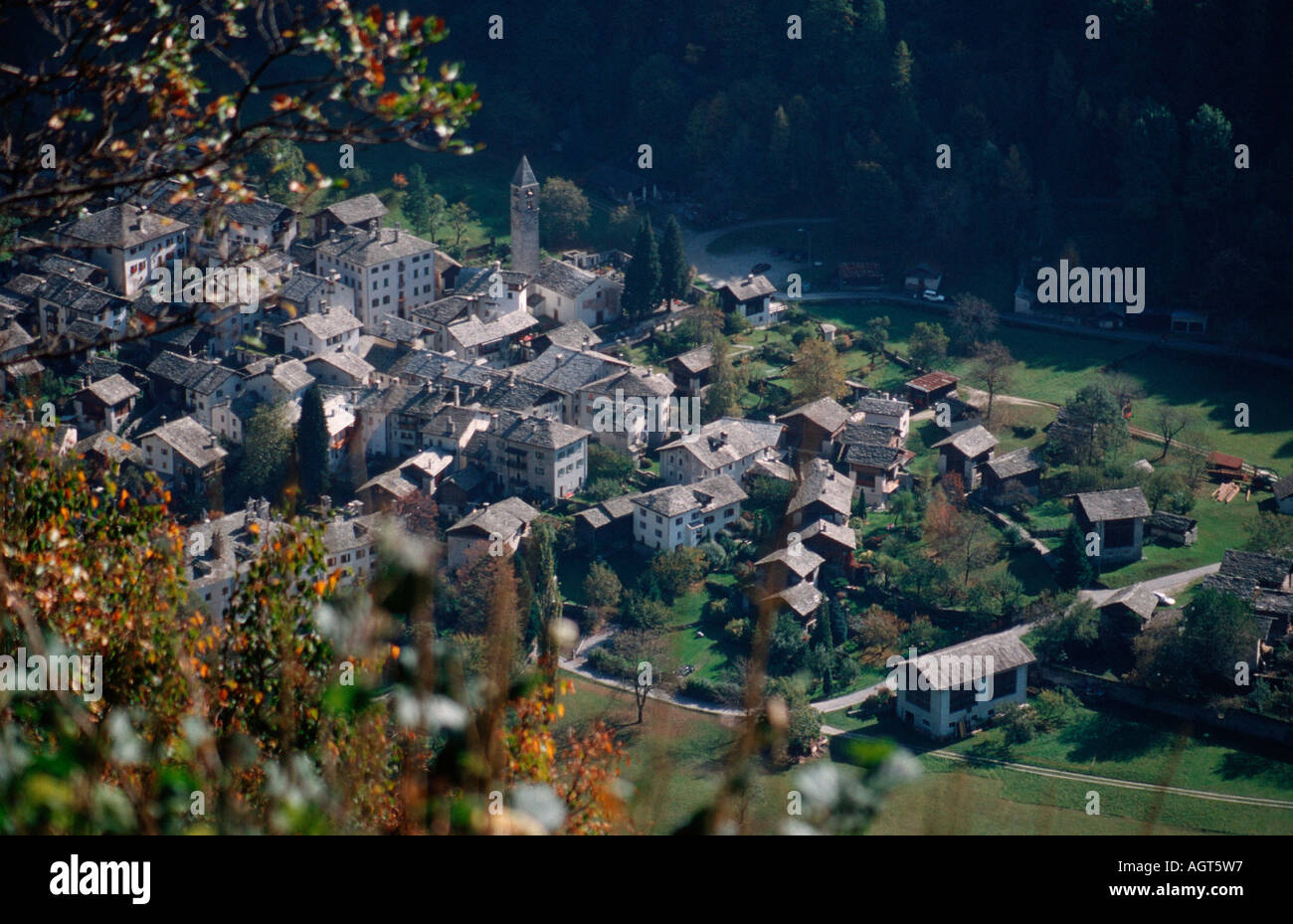 Bondo hi-res stock photography and images - Alamy