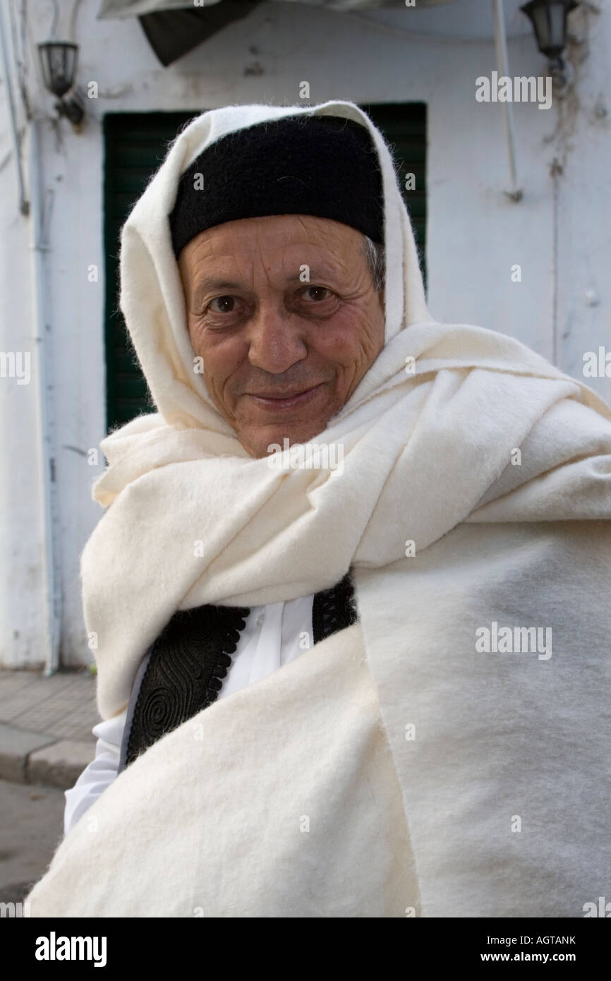 Libya man wearing traditional clothes hi-res stock photography and ...