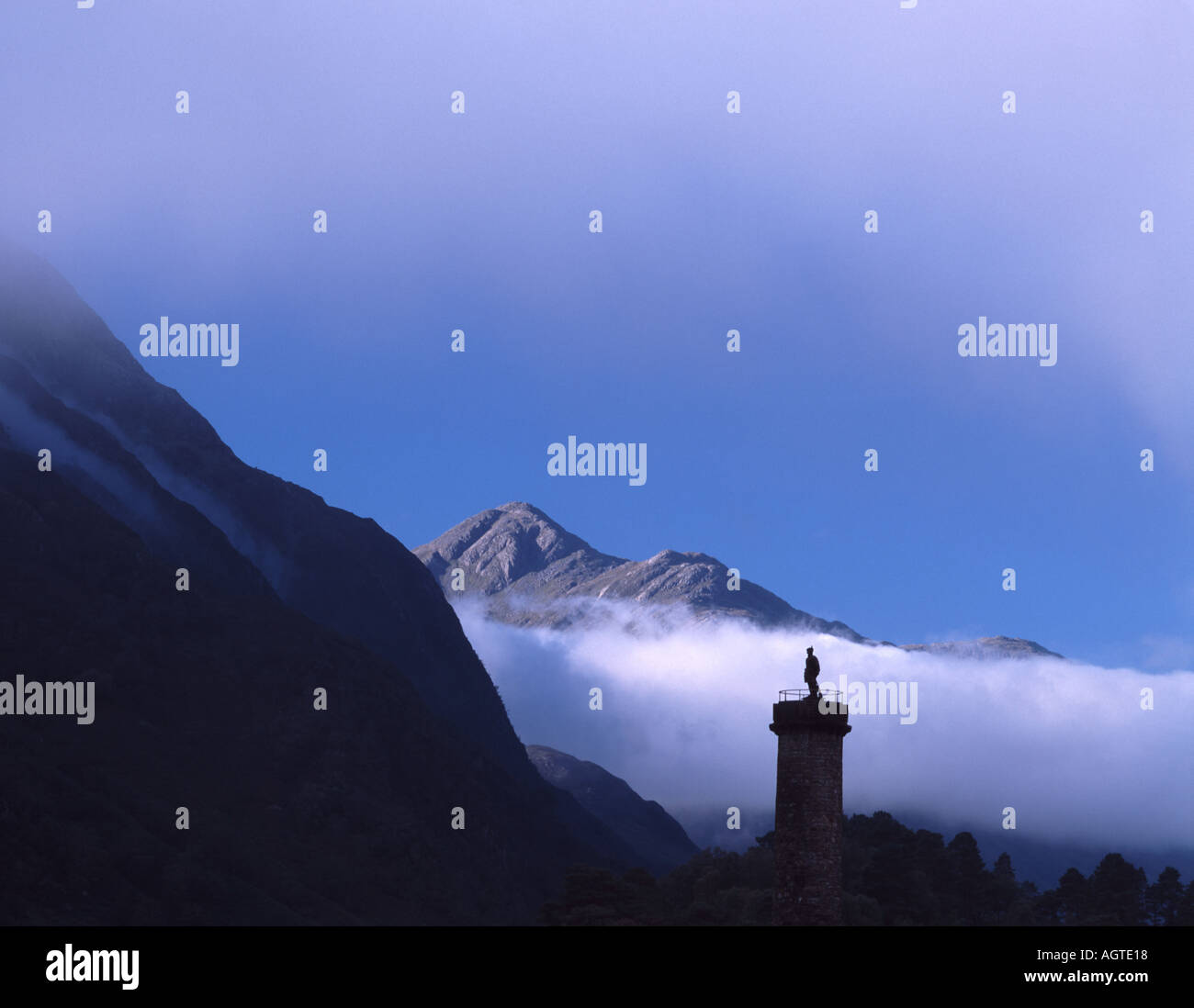 Monument scotland mist hi-res stock photography and images - Alamy
