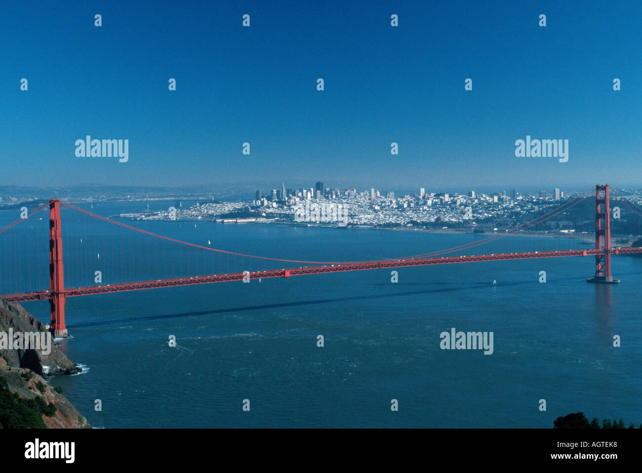 Overview golden gate bridge hi-res stock photography and images - Alamy