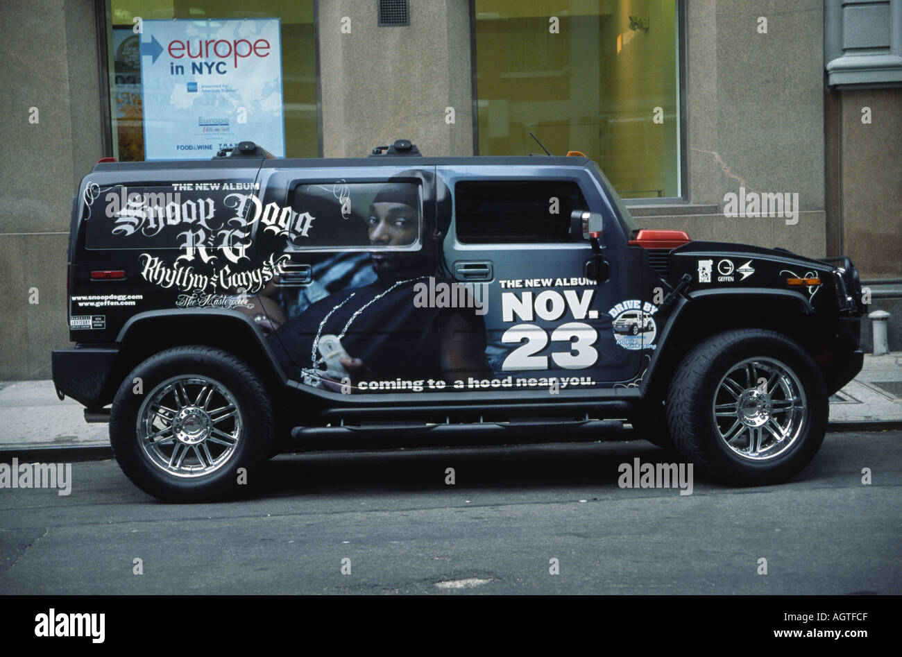 Hummer in New York City advertising new Snoop Doggy Dog album November ...