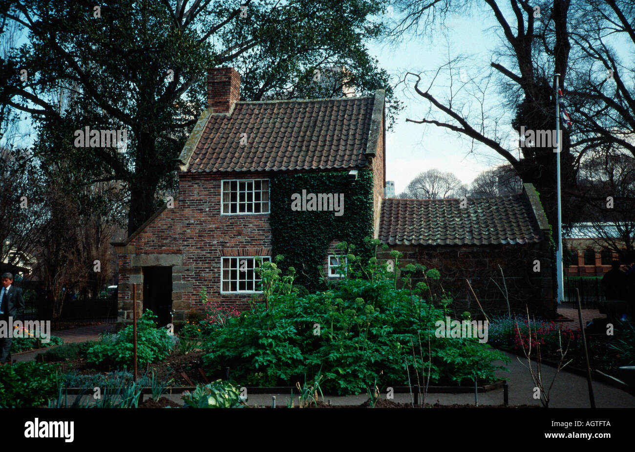 Cottage garden melbourne australia hi-res stock photography and images ...