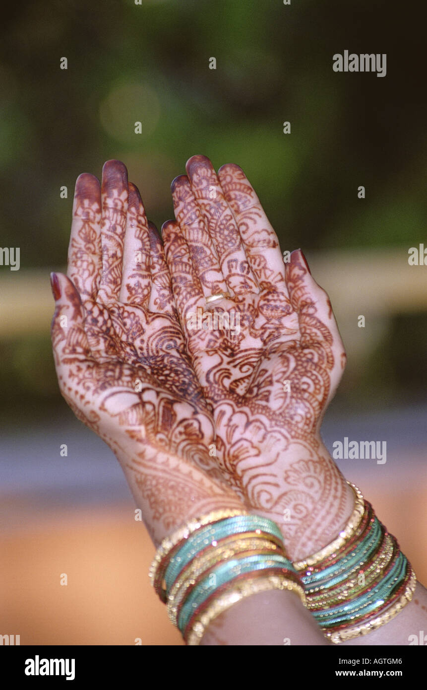 Mehandi design hi-res stock photography and images - Alamy