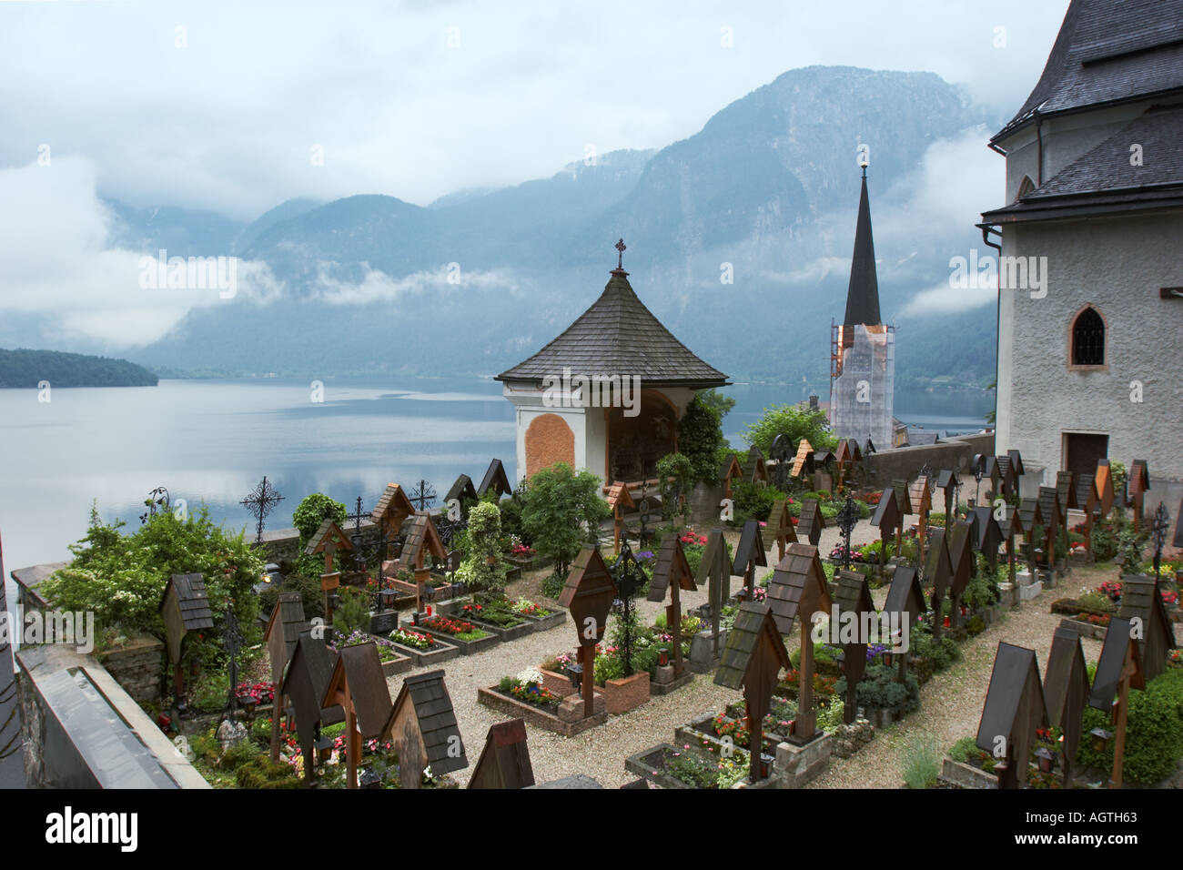 Austria hallstatt graves hi-res stock photography and images - Alamy