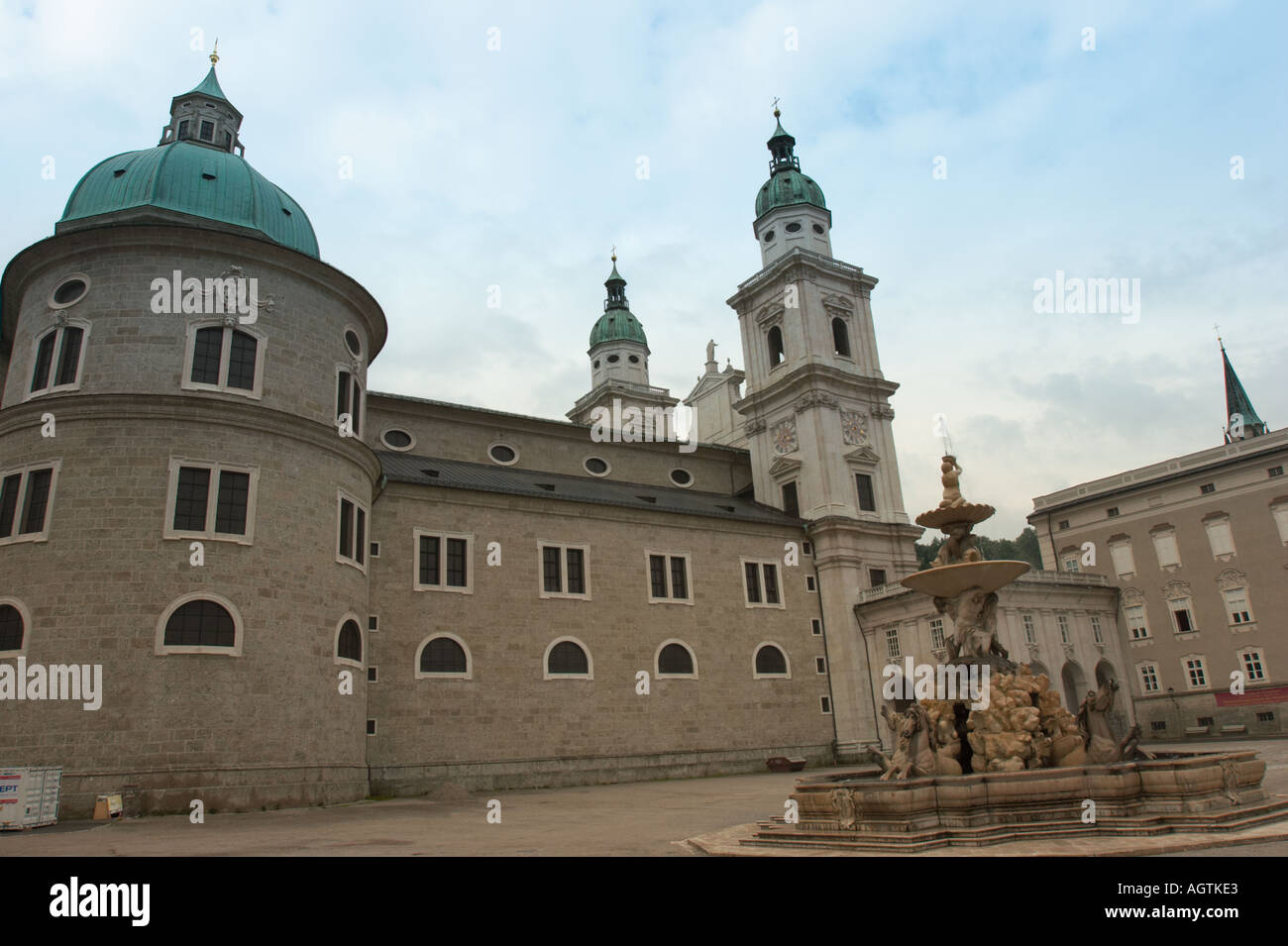 Exterior view of Salzburg Cathedral (Salzburger Dom), the 17th century ... Exterior view of Salzburg Cathedral (Salzburger Dom), the 17th century ...