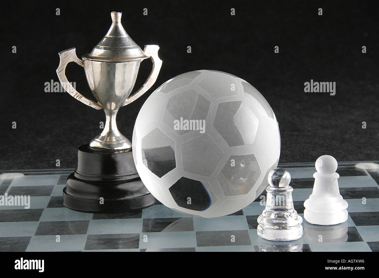 Soccer chess pieces hi-res stock photography and images - Alamy
