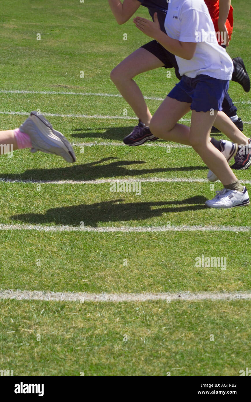 School sports day race hi-res stock photography and images - Alamy