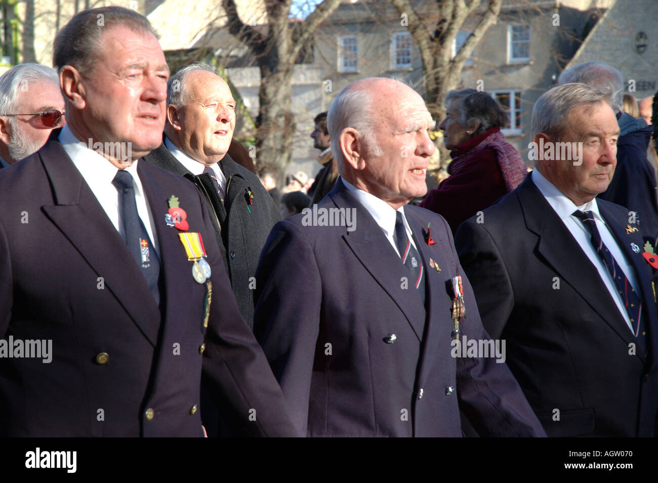 Veterans marching on Remembrance Sunday 2004 Stock Photo - Alamy