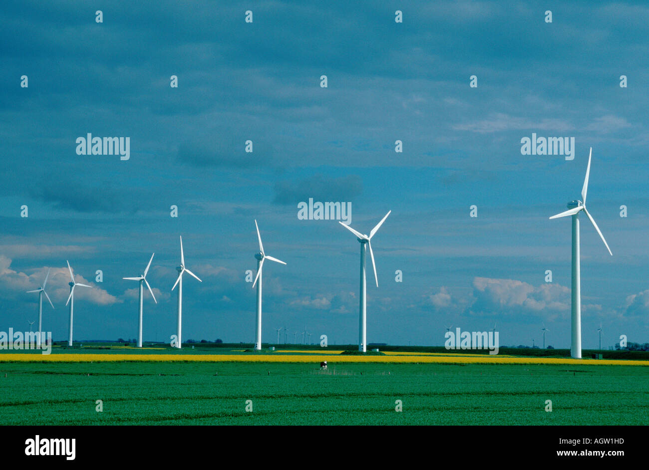 Wind mill / Wind turbine Stock Photo - Alamy