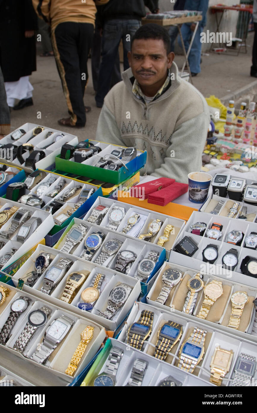 Watch vendor hi-res stock photography and images - Alamy