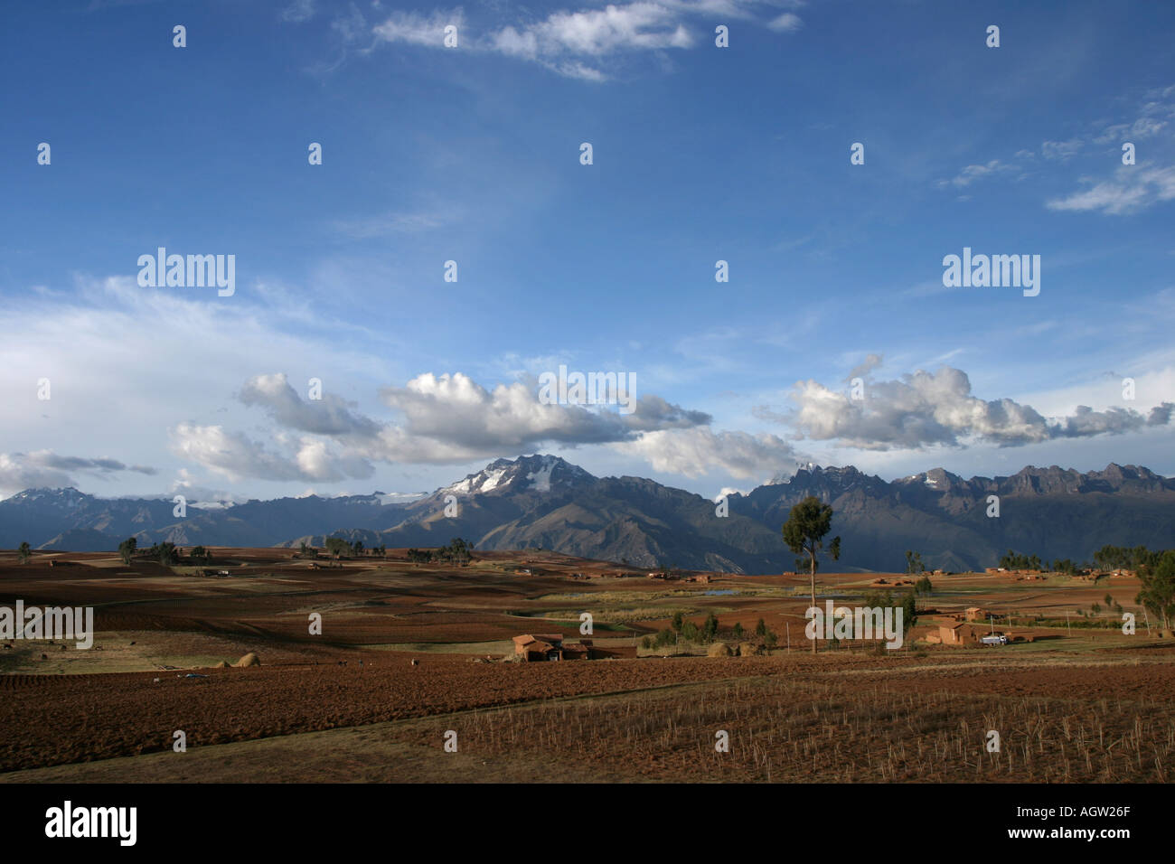 Peru cusco farm hi-res stock photography and images - Alamy
