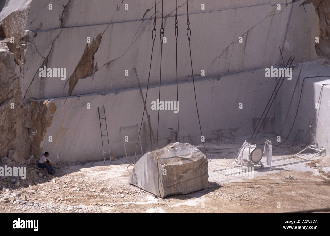 Marble quarry pit rocks blocks hi-res stock photography and images - Alamy