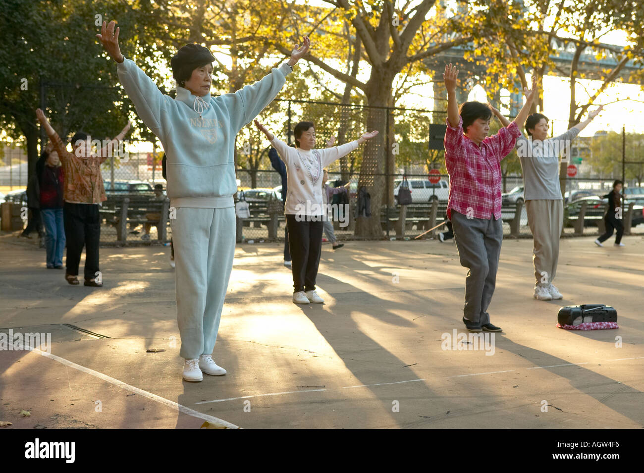 Asian americans hi-res stock photography and images - Alamy
