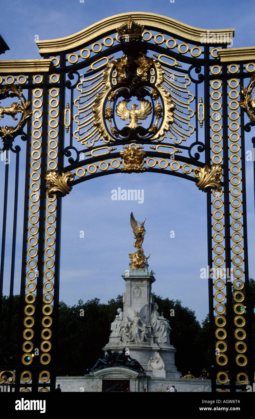 Memorial of Queen Victoria Stock Photo - Alamy