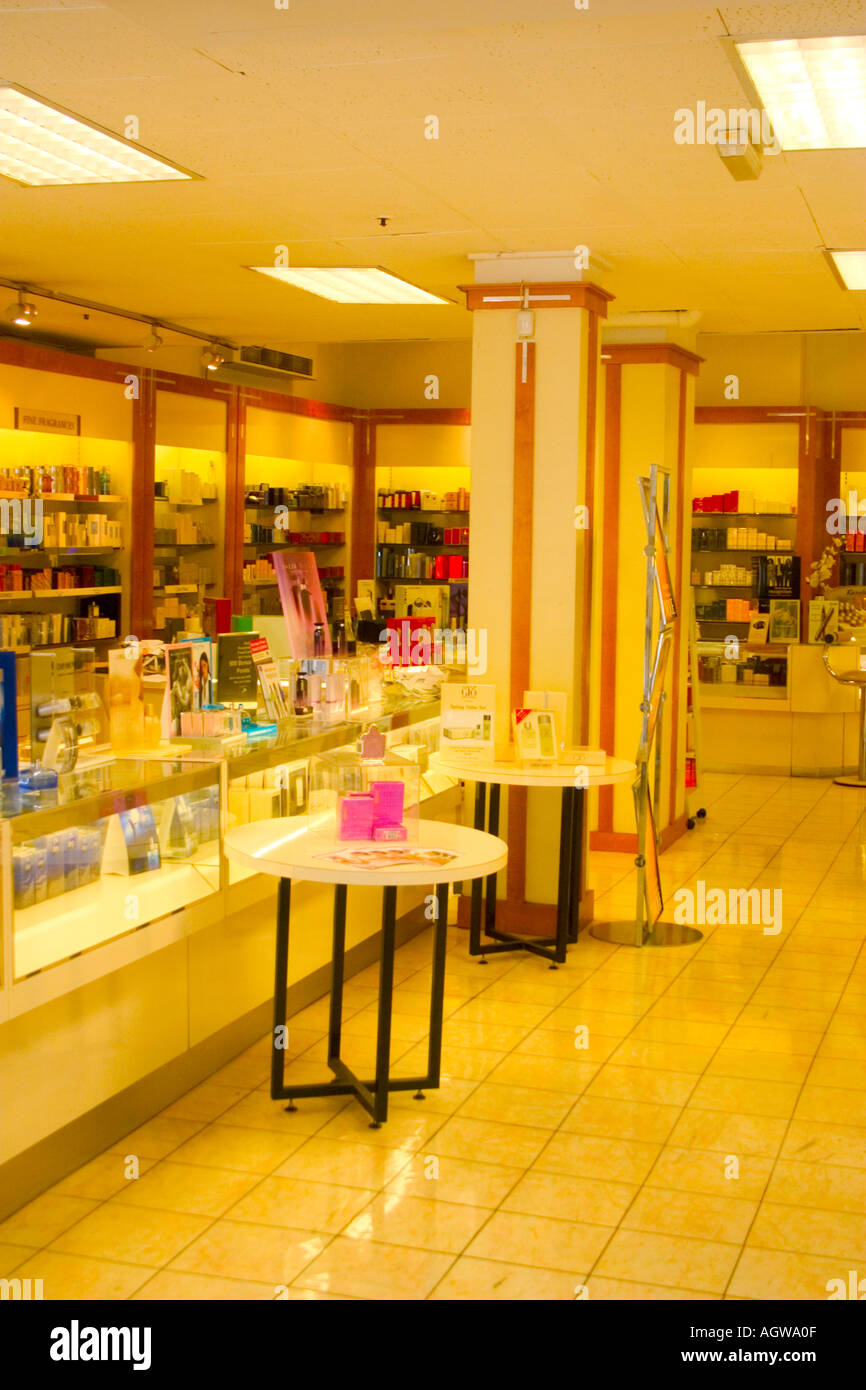 Cosmetic counter department store hi-res stock photography and images ...