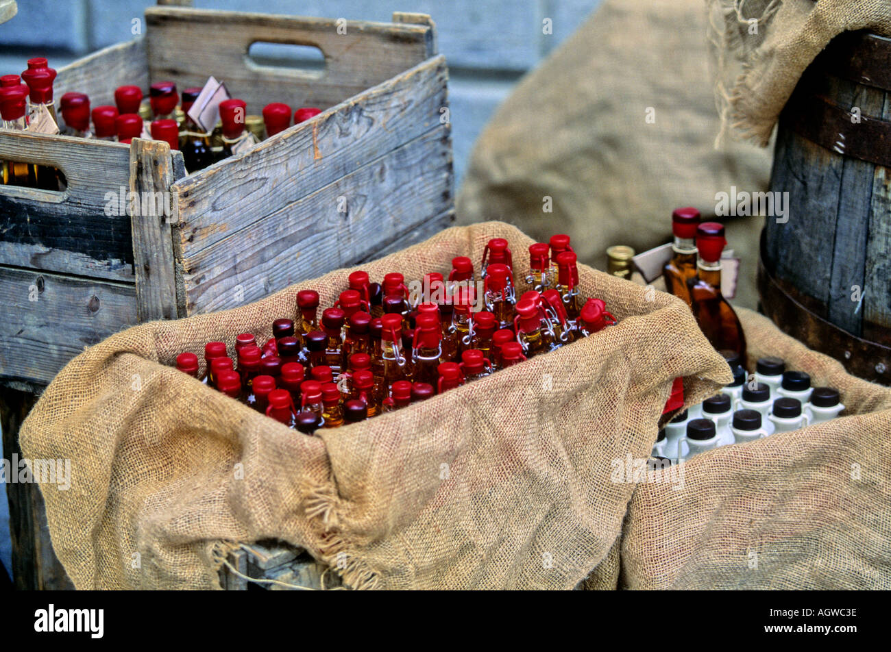 Box of maple syrup bottles Canada Stock Photo - Alamy