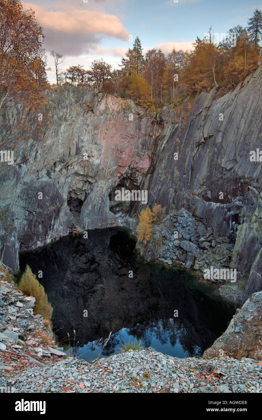 Hodge close disused quarry hi-res stock photography and images - Alamy