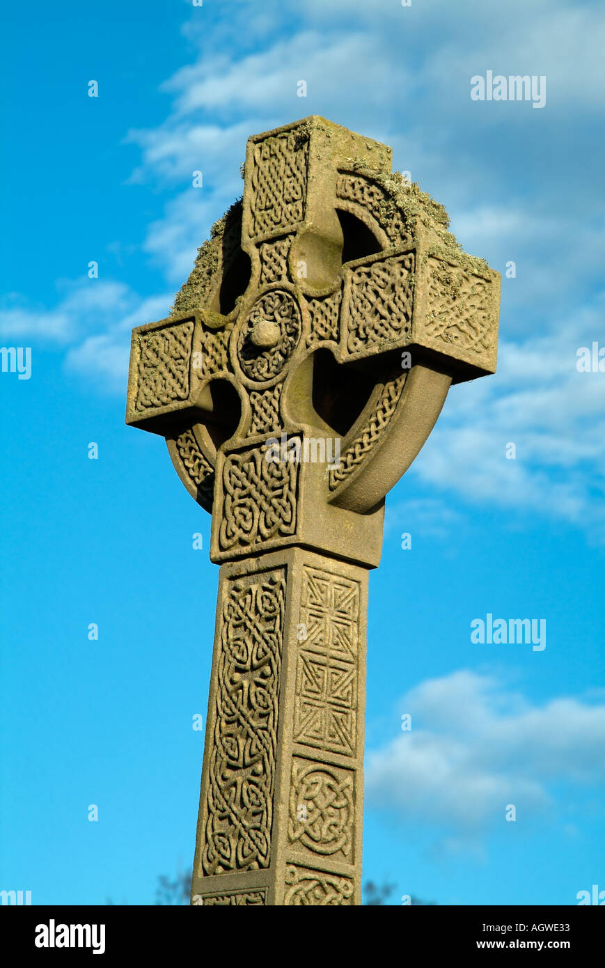 Northern cross holy island hi-res stock photography and images - Alamy