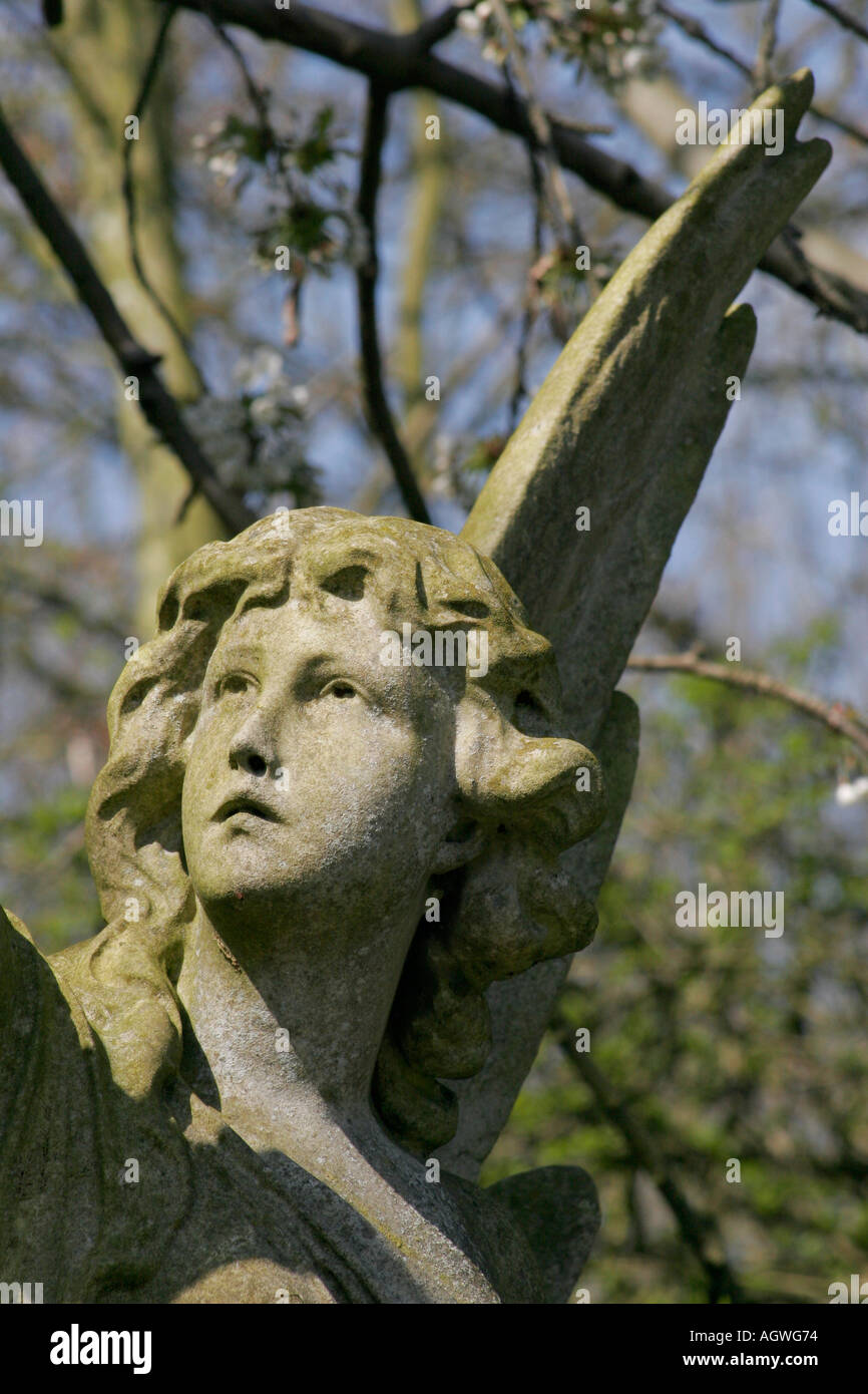 Highgate Cemetery London figurehead of a young girl Stock Photo - Alamy