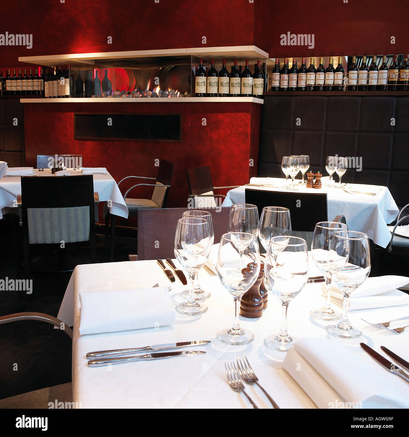 Stylish hotel restaurant Stock Photo - Alamy