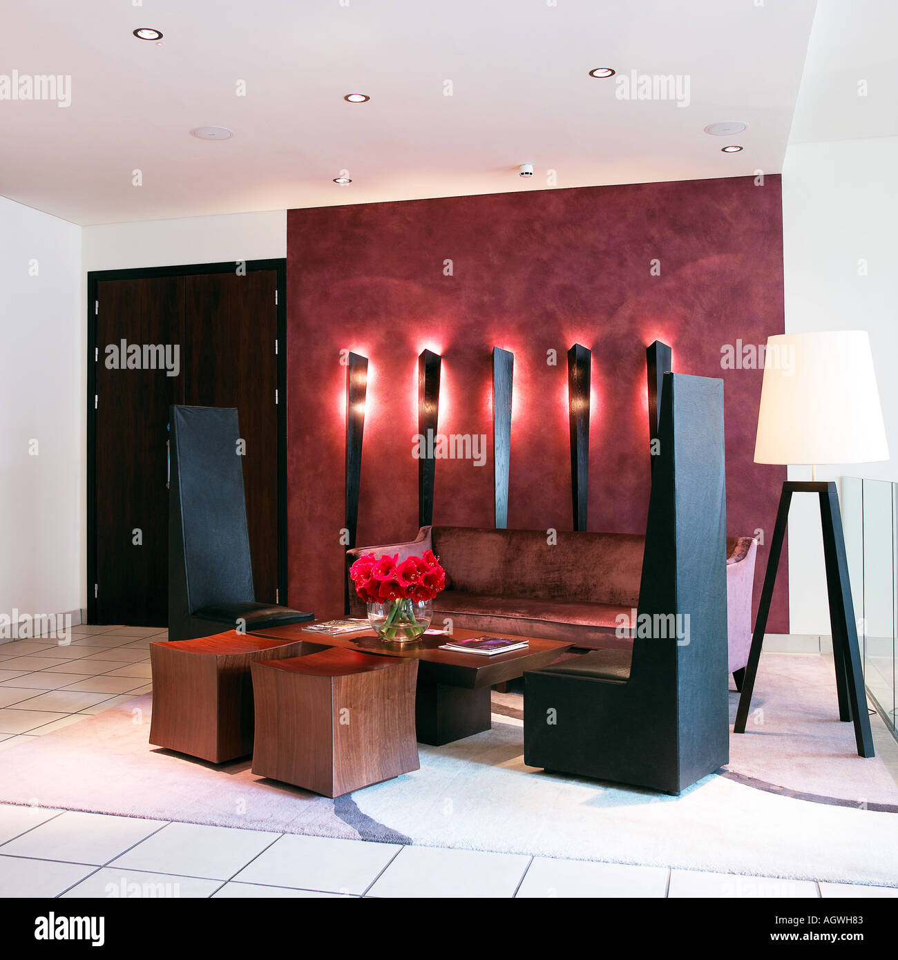 Stylish hotel reception Stock Photo - Alamy