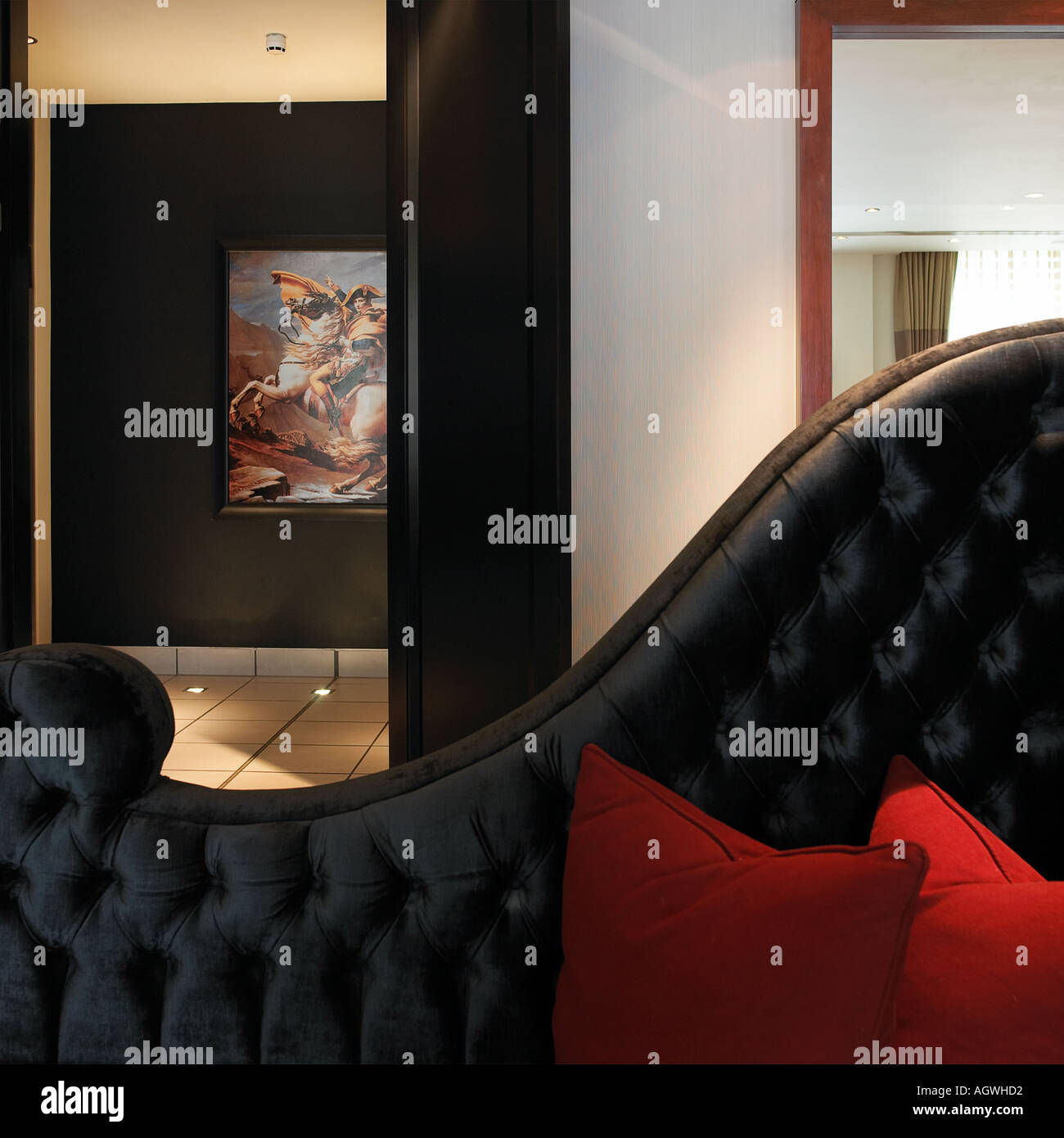 Hotel reception wall art hi-res stock photography and images - Alamy