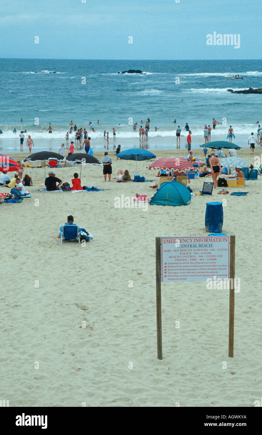 Menschen am strand hi-res stock photography and images - Alamy