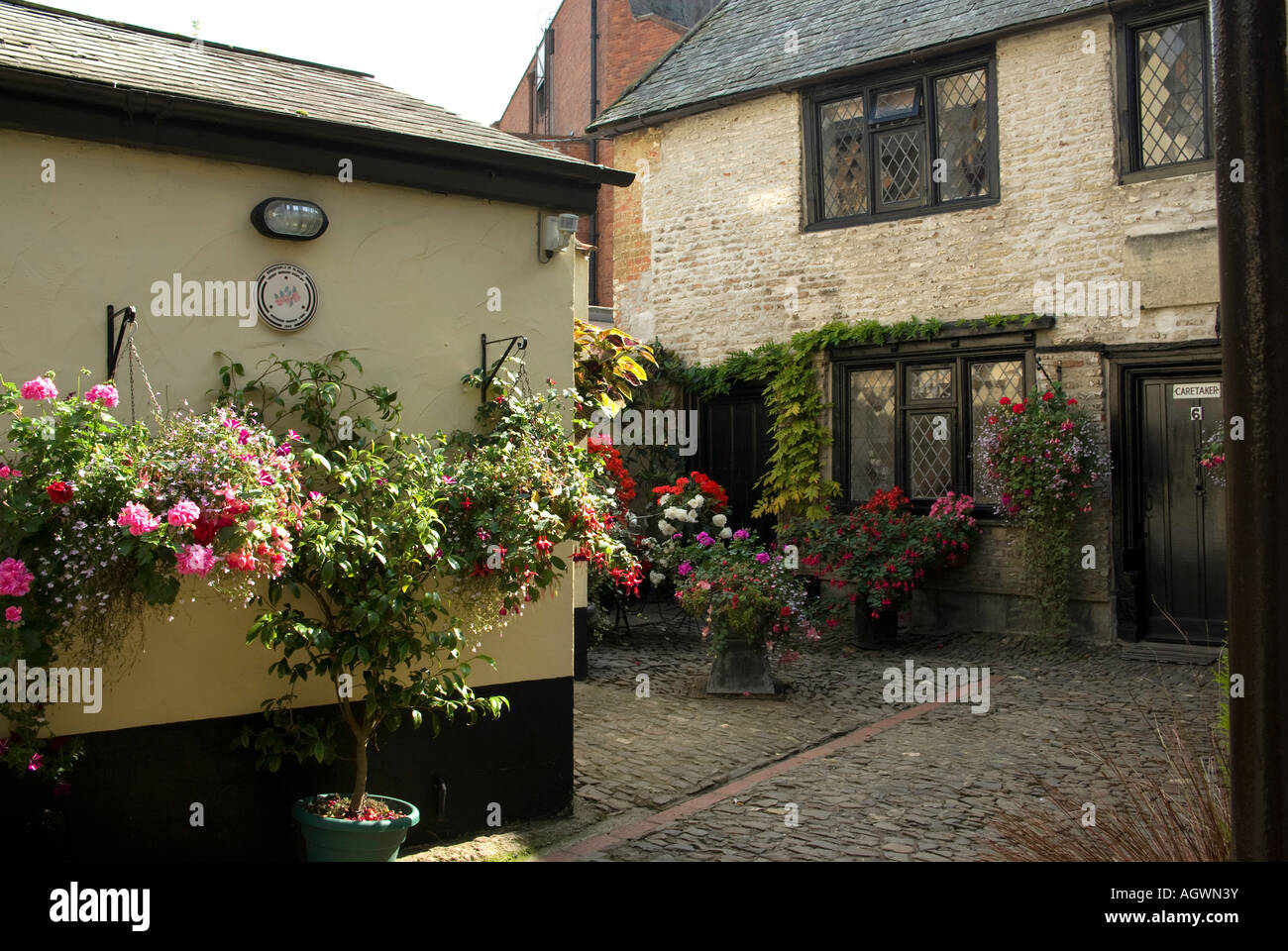 Barnstaple town centre hi-res stock photography and images - Alamy