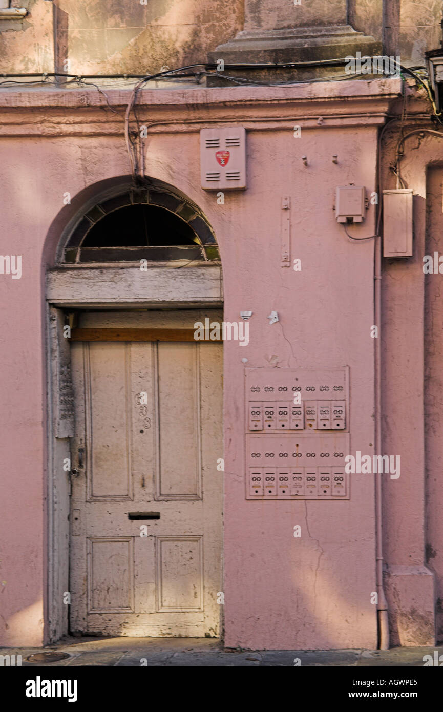 Run down facade hi-res stock photography and images - Alamy
