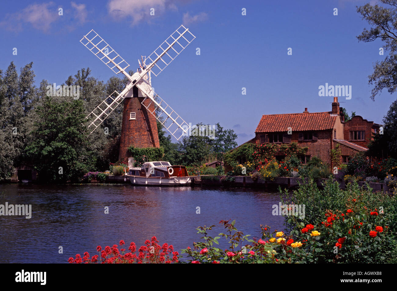 Hunsett Mill, Norfolk, England, UK Stock Photo, Royalty Free Image ...