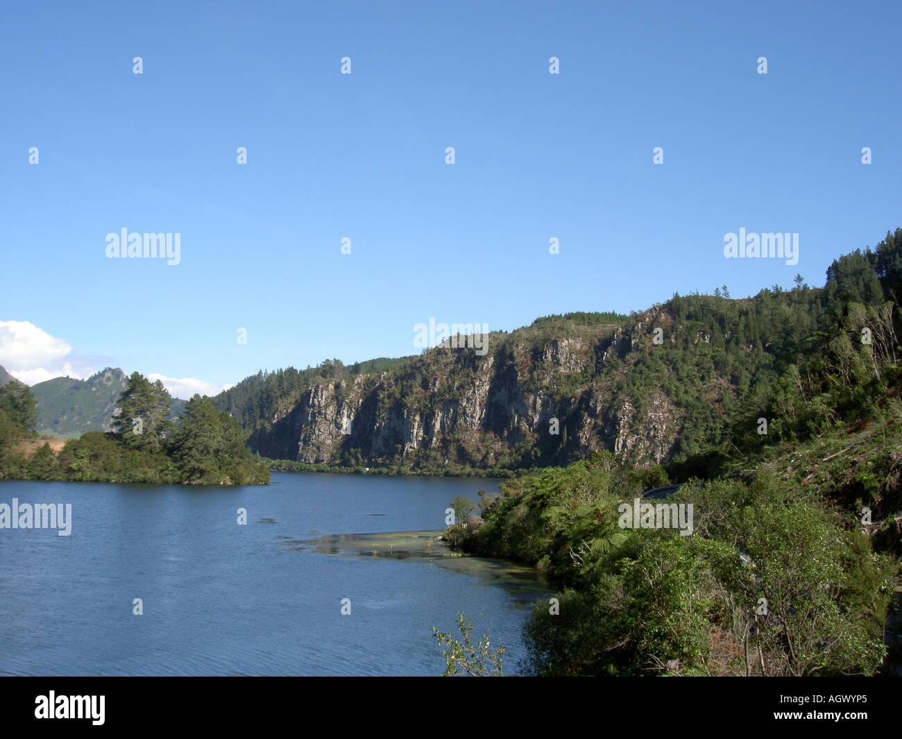 Lake Whakamaru in Waikato province, New Zealand Stock Photo - Alamy