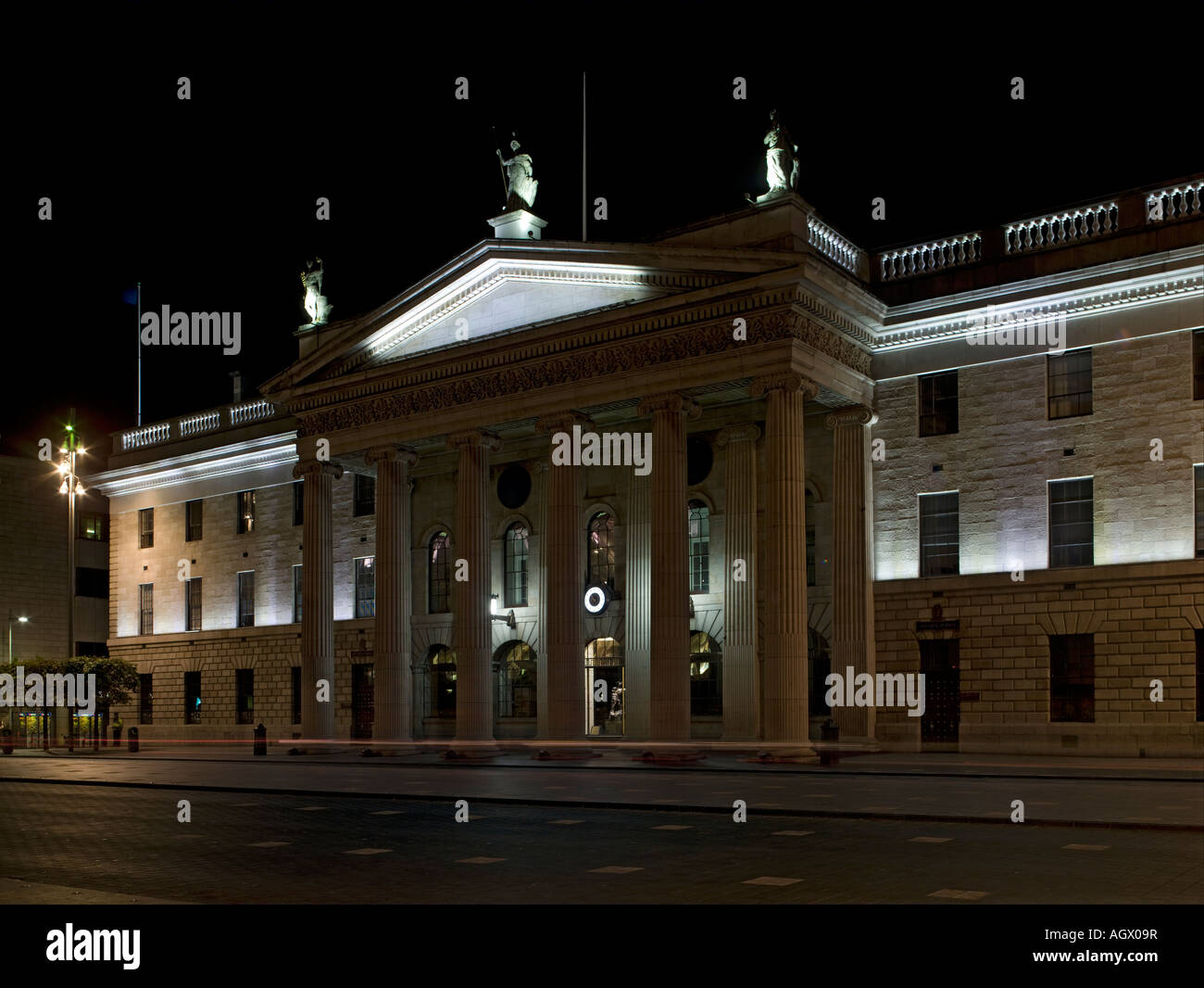 General Post Office, O'Connell Street, Dublin, Ireland Stock Photo - Alamy
