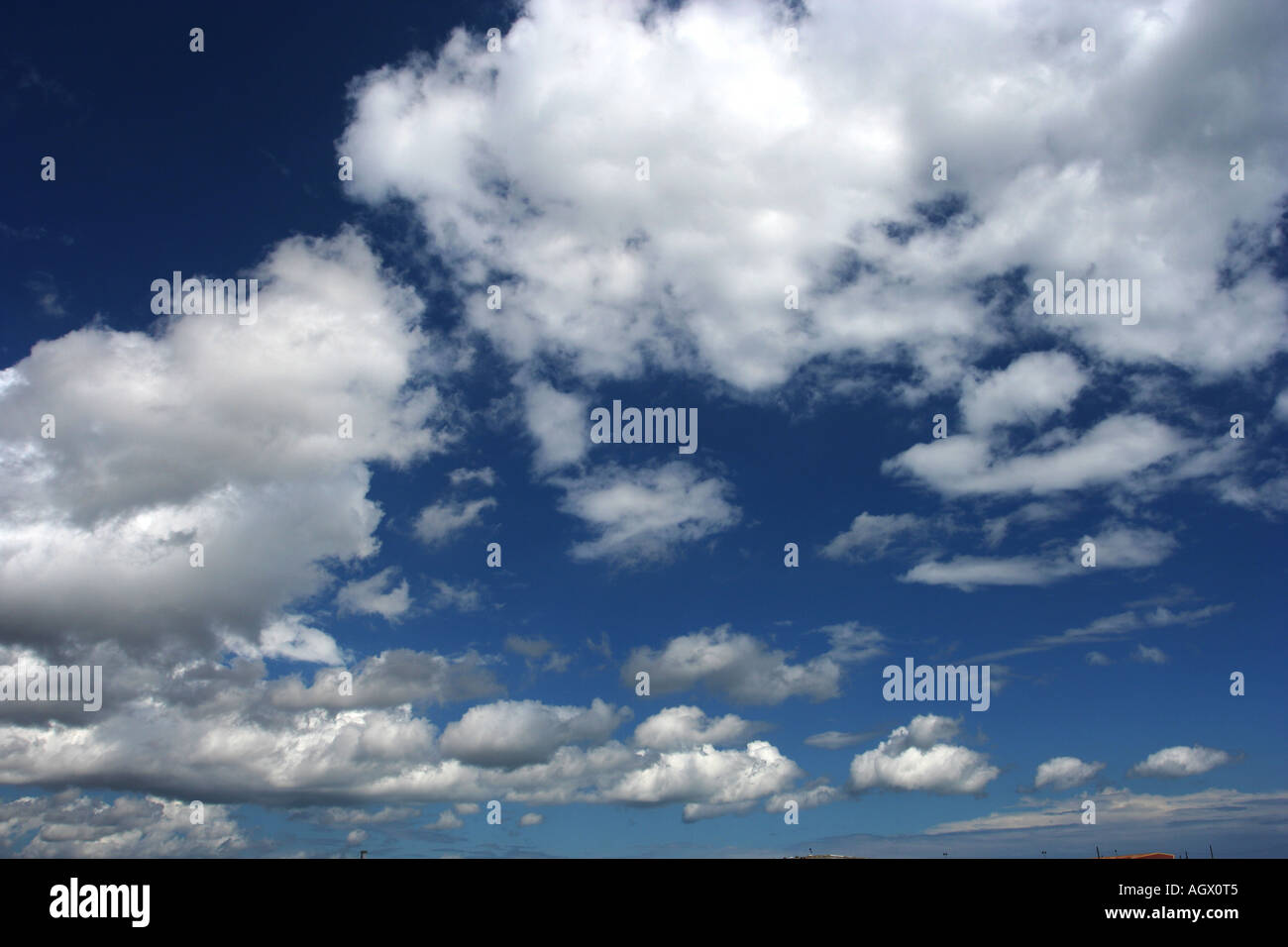 England, Norfolk, Gorleston-on-sea, storm spaces open, space, air, blue ...