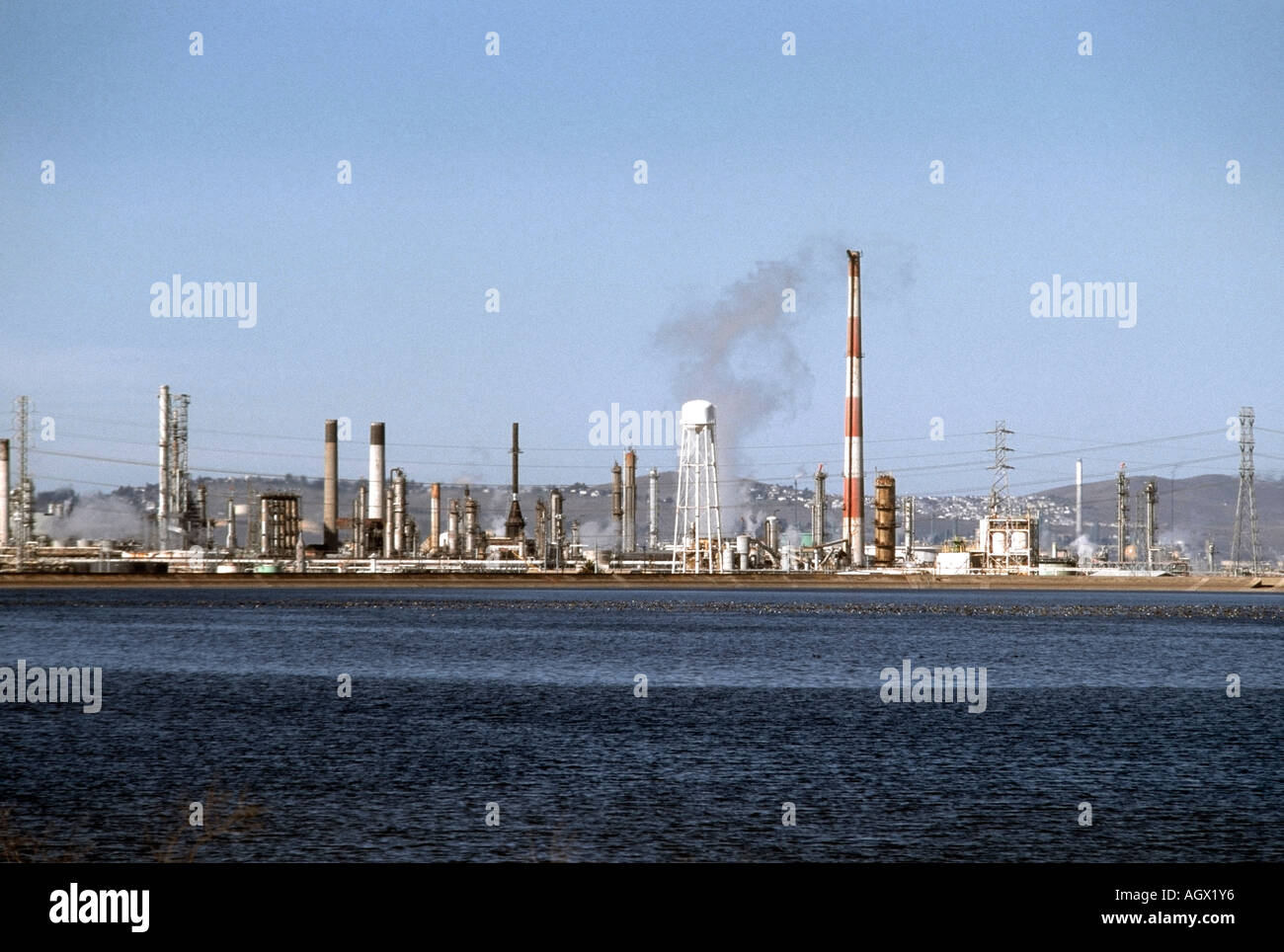 Oil refinery in california hi-res stock photography and images - Alamy