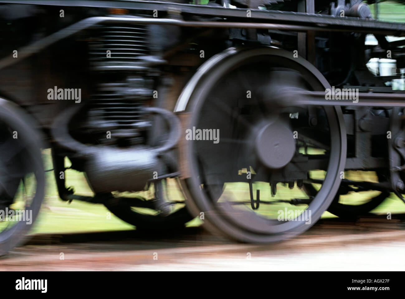 Engine removal hi-res stock photography and images - Alamy