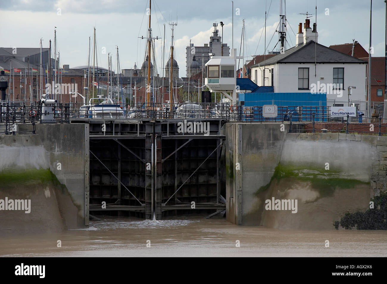 Hull Marina lock gates Stock Photo - Alamy