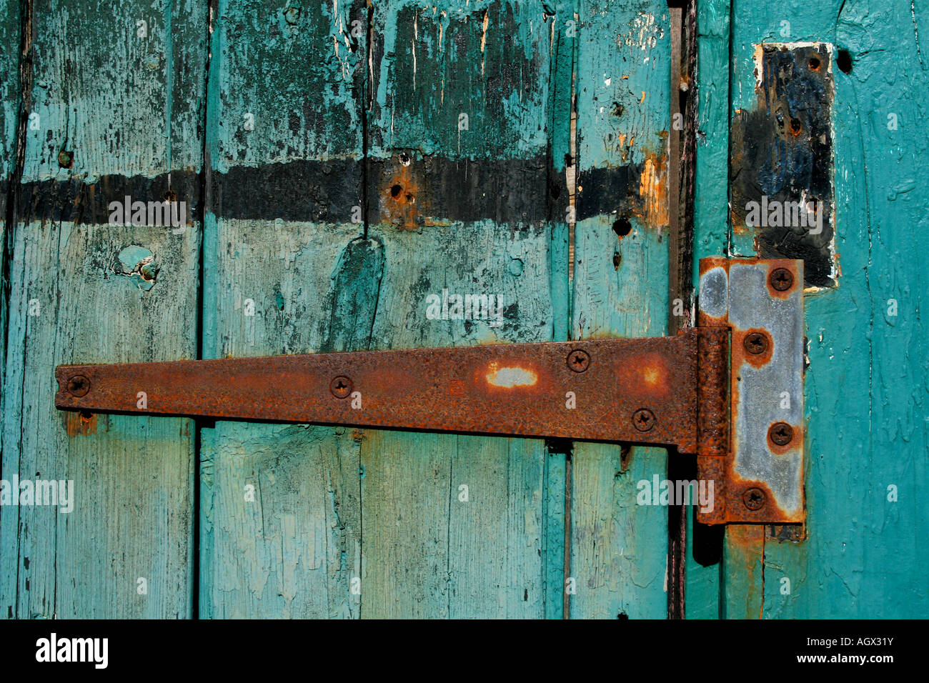 Rusty Hinge on an Old Door Stock Photo - Alamy