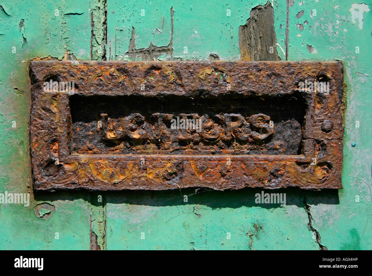 Postbox flaky paint hi-res stock photography and images - Alamy