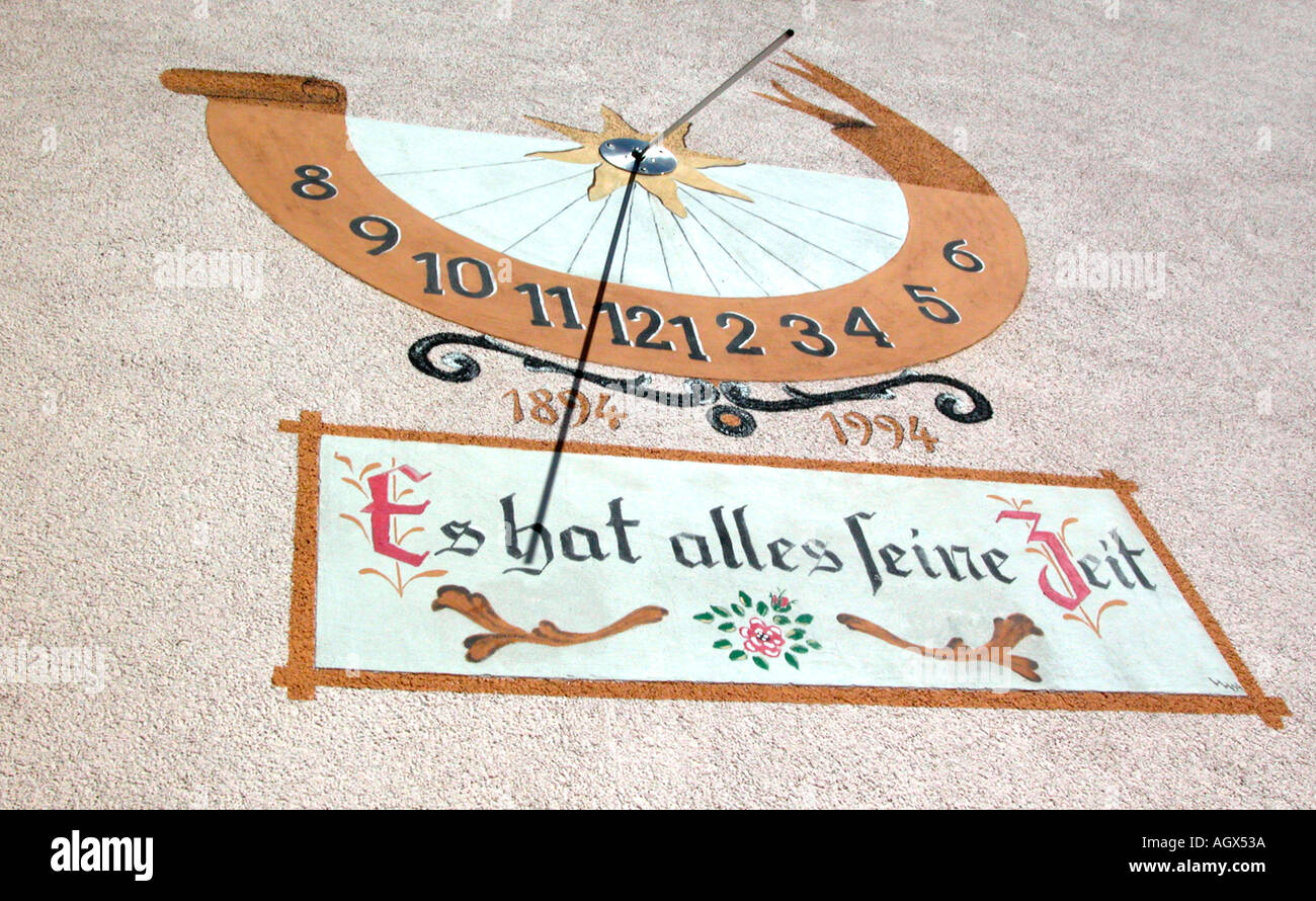 Sundial hands hi-res stock photography and images - Alamy