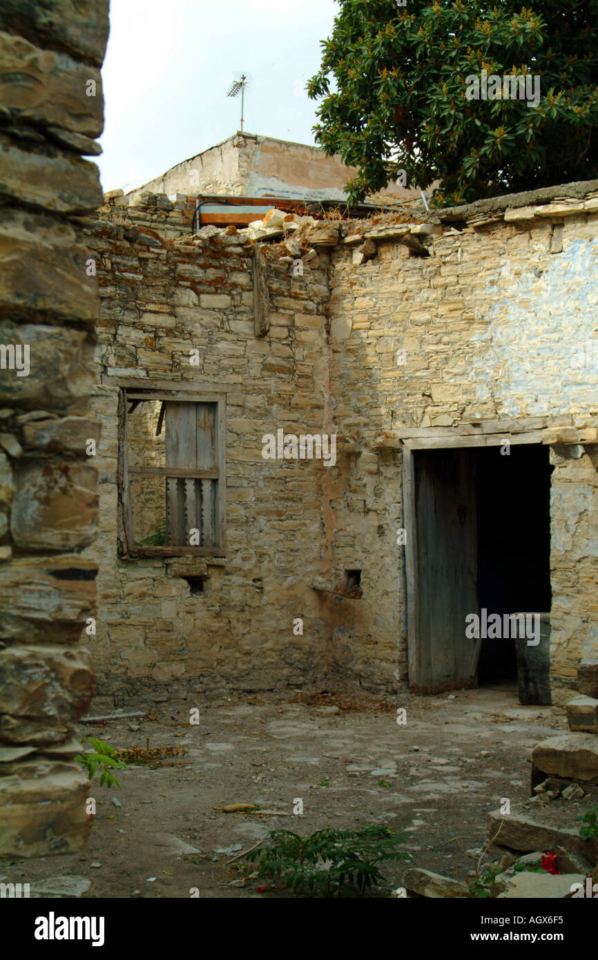 old house repair door Stock Photo - Alamy