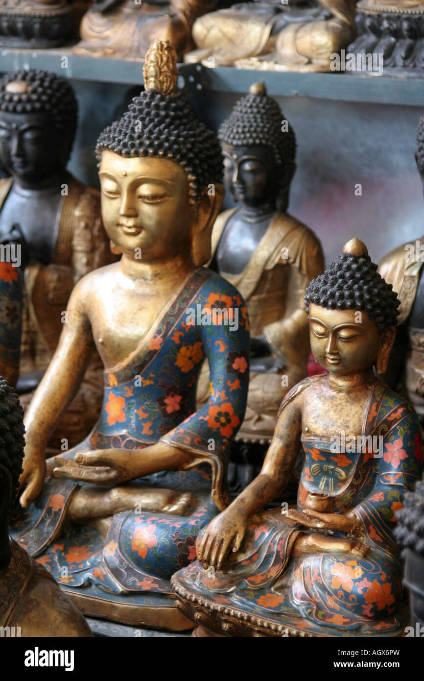 Buddha Statues in Panjiayuan market Beijing China Stock Photo - Alamy