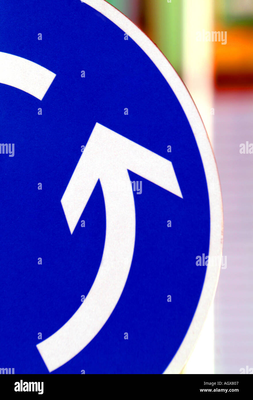 arrow white up blue white roundabout Stock Photo - Alamy