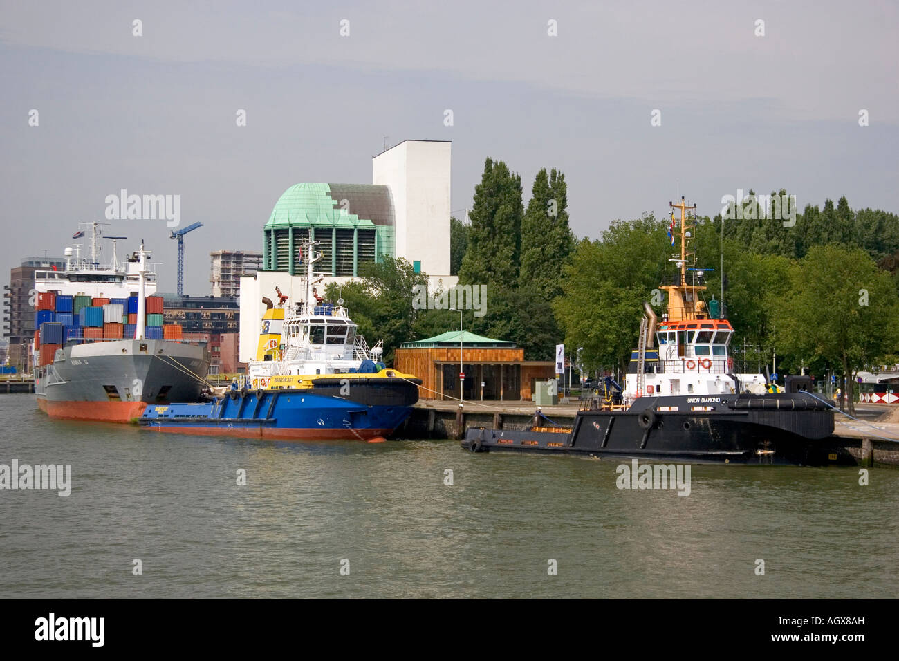 Tug boats at the Port of Rotterdam Netherlands Stock Photo - Alamy