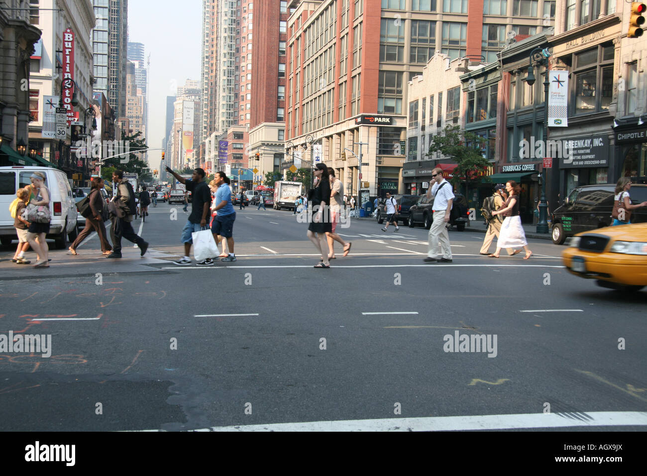 USA NY New york city Manhattan street scene Stock Photo - Alamy
