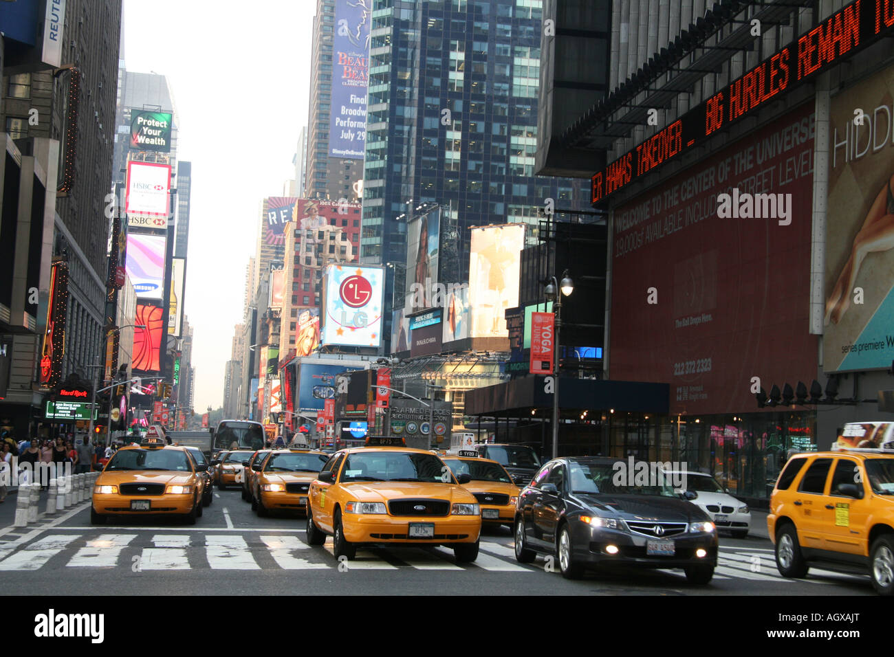 USA NY New york city Manhattan street scene Stock Photo - Alamy