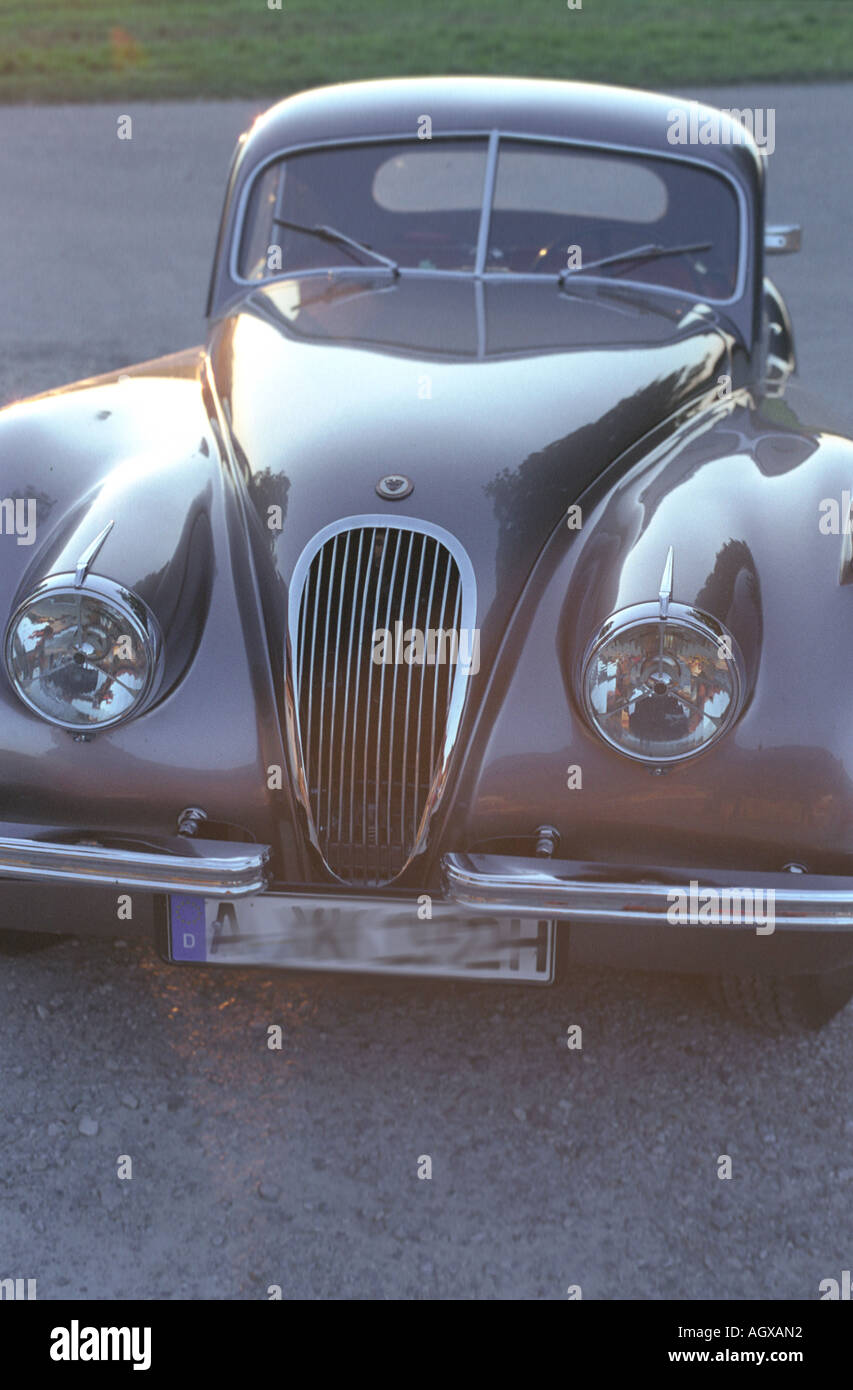 Xk 140 coupe hi-res stock photography and images - Alamy