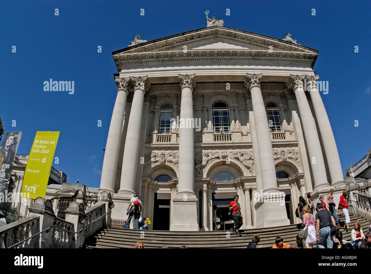 The Tate Gallery, The Embankment, London Stock Photo - Alamy
