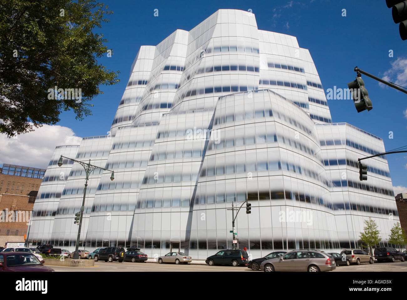 Frank Gehry Manhattan debut is IAC Building on West Side Highway for ...