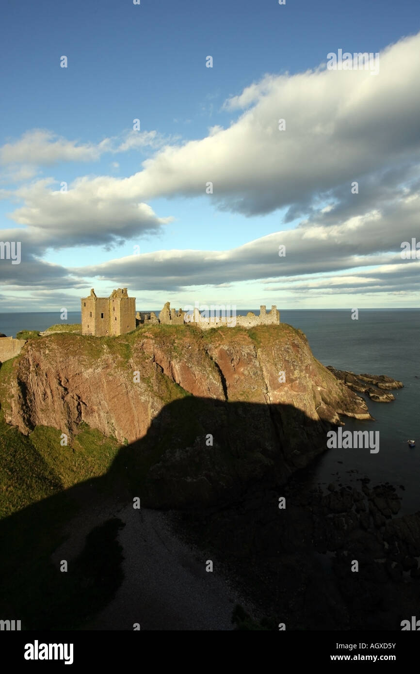Dunnottar Castle on a rock outcrop over the North Sea near Stonehaven ...