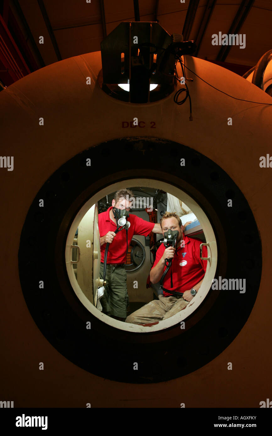 Hyperbaric chamber diver hi-res stock photography and images - Alamy